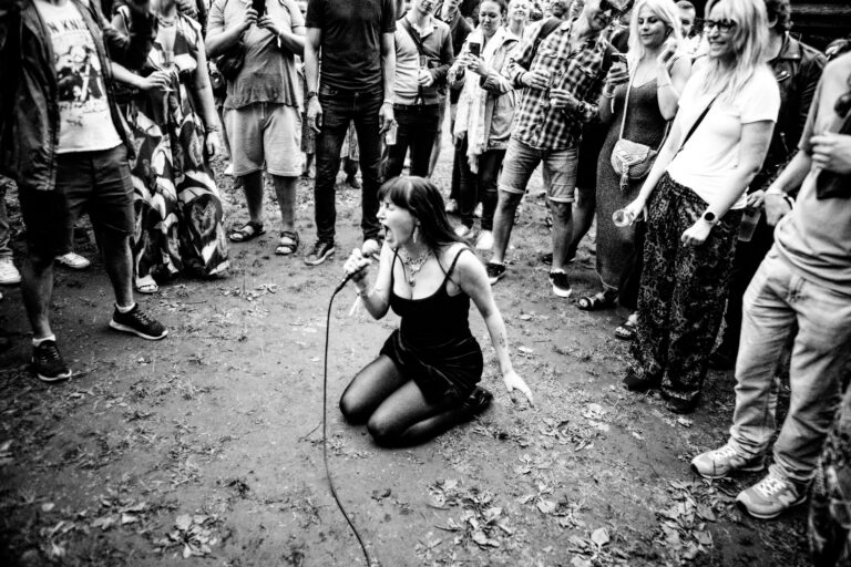 Playbook: Valge Tüdruku maailm - Levila